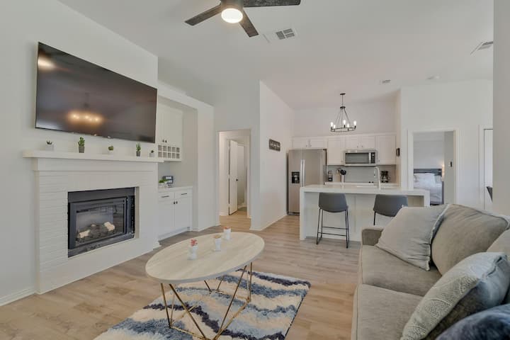 Cozy Home/king Bed/mckinney - McKinney, TX