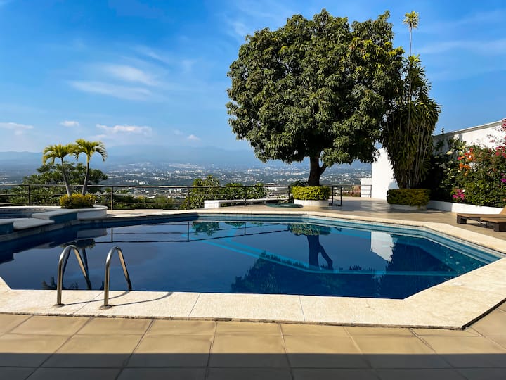 Casa-lomas De Cuernavaca - Cuernavaca