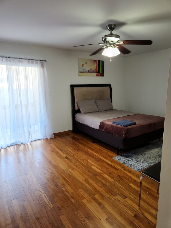 Master Br In Ironbound/ Near Nyc - Newark, NJ