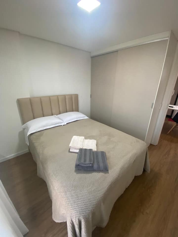 1425 Apartamento 01 Quarto - Curitiba