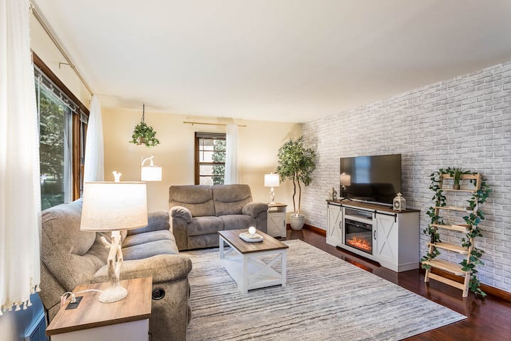 Sauna • Arcade Games • Pool Table • Mackennan Park - Sioux Falls, SD