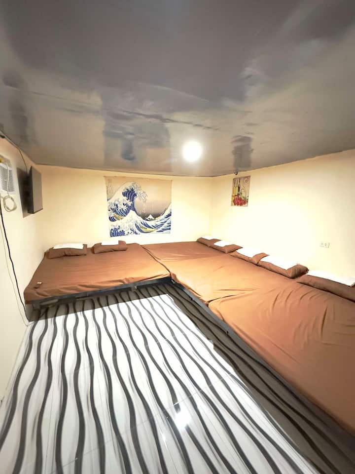 Transient House In Pili Cam. Sur - Pili