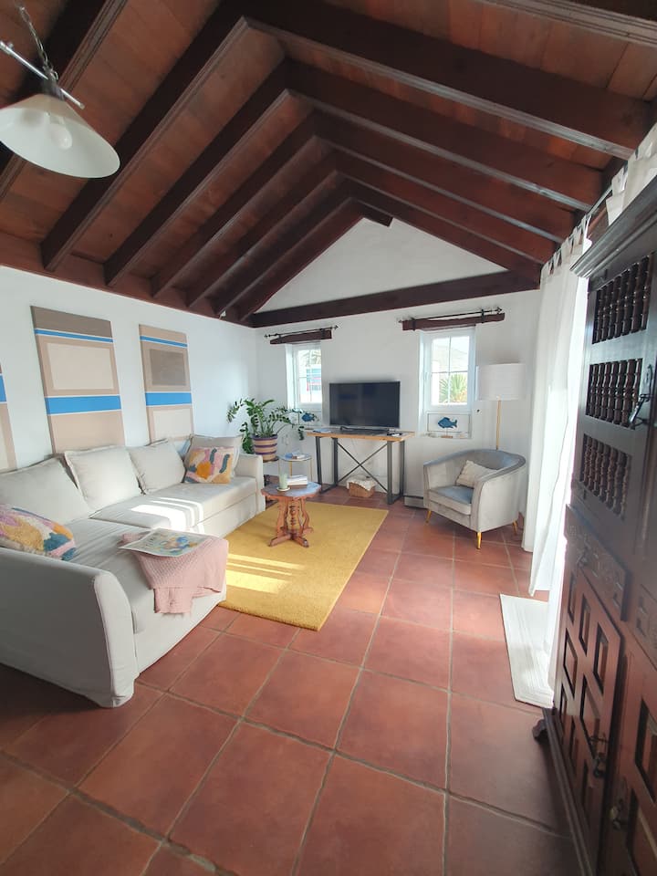 Casa Malumi - Historisches Stadthaus In Haría - Graciosa