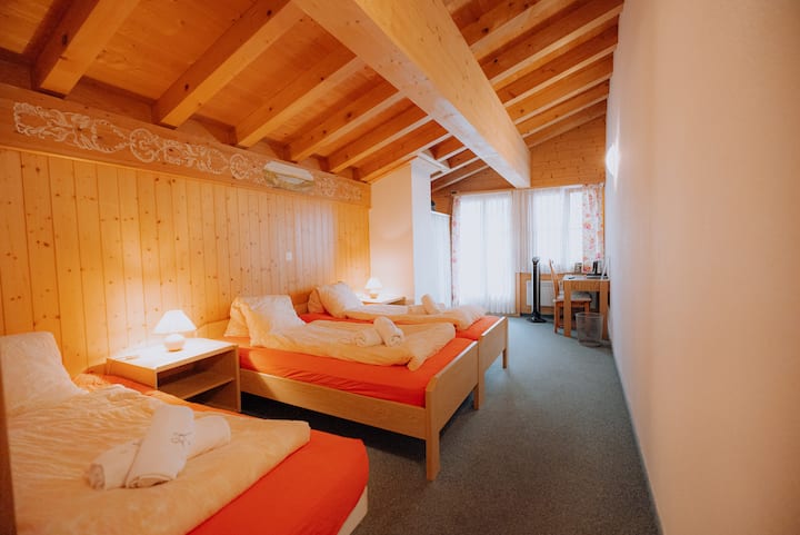 Triple Room With Lake View No. 5 - Brienz