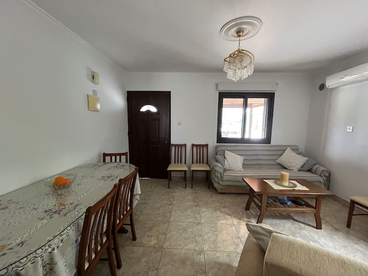 Comfortable Quiet Home Away From Home - Larnaca