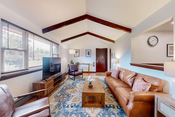 Perfect Top Floor 2 Bedroom Apt. - Concord, MA