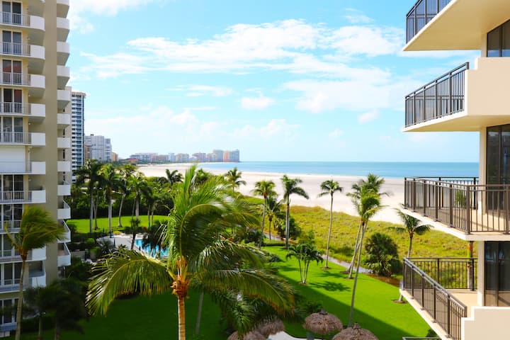 Condo W/stunning Views - Marco Island, FL