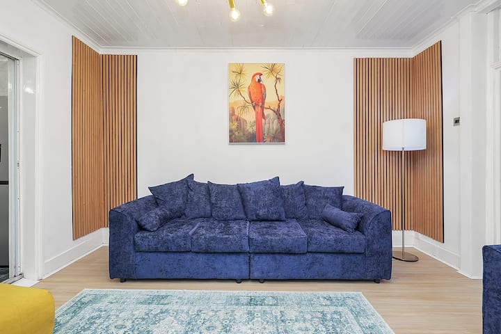 The Panel 5 Bedroom Town House - Central London