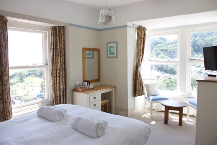 Superior Double W/ Sea View At Durdle Door Hotel - Lulworth Cove