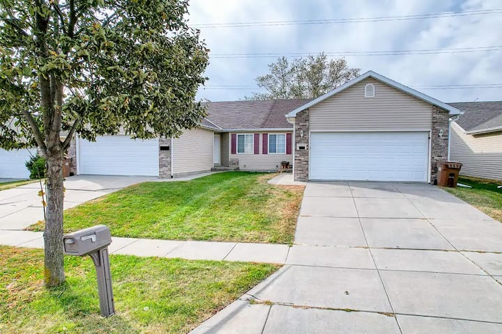 Spacious Home Close To Downtown - James Arthur Vineyards, Raymond
