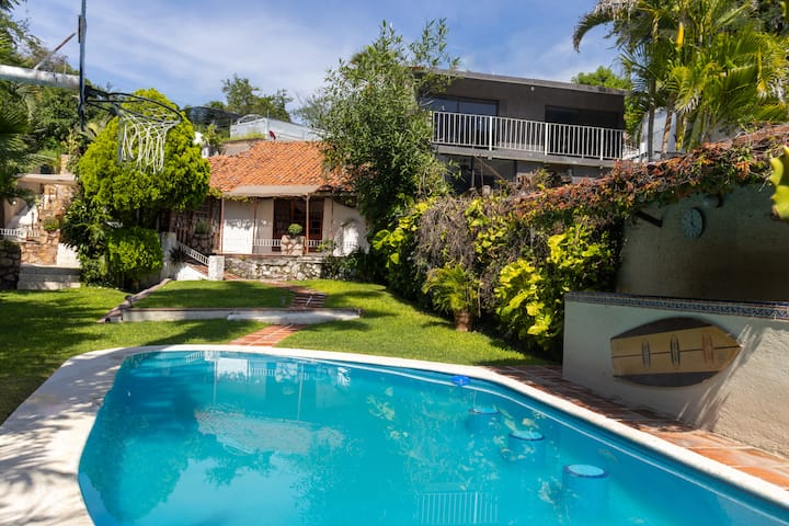 Hermosa Casa Frente Lago Teques - Tequesquitengo