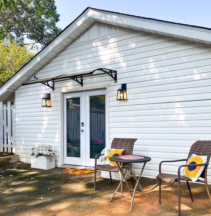 Caroline Cottage ~ Atlanta - Smyrna, GA