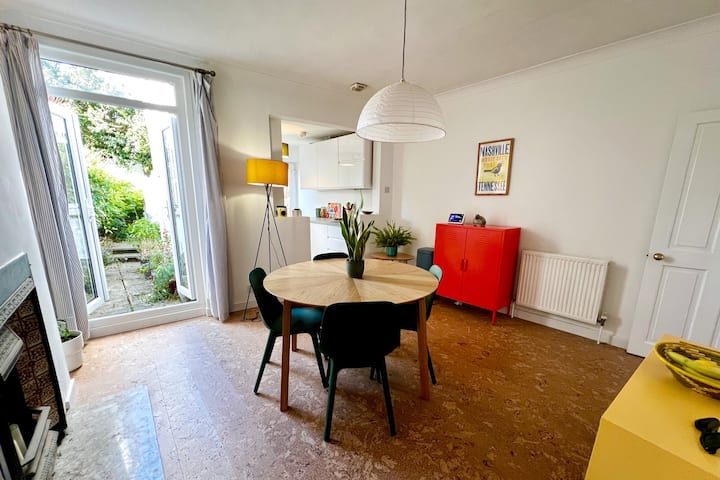 Central, Stylish & Comfy Home, Near Harbourside - Bristol