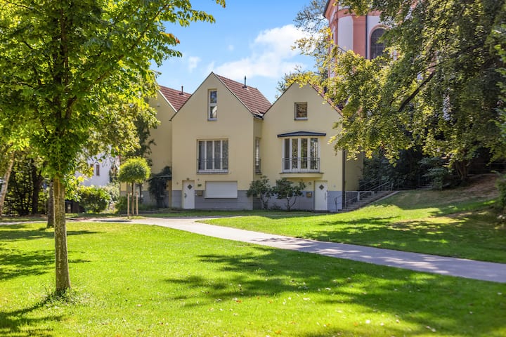 Living In A Park! - The "Park-lodge-krumbach" - Krumbach