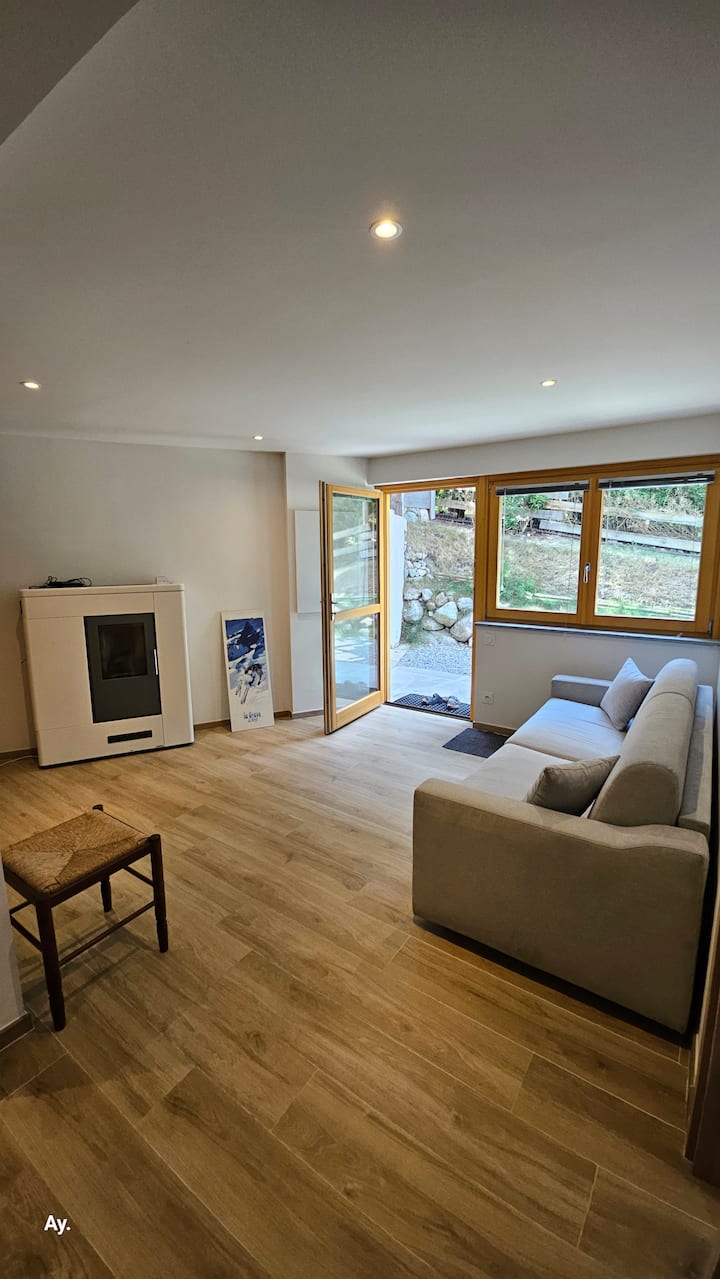 1 Chambre Pour 2 Personnes Solo. Espace Partagé. - Briançon