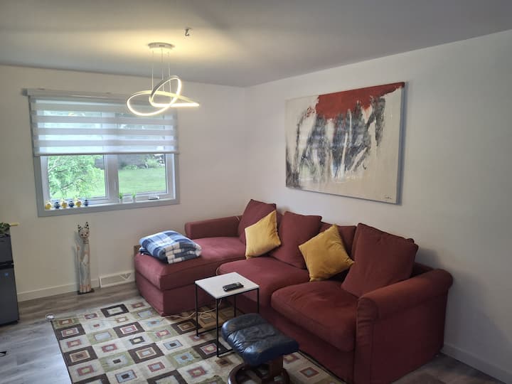 Spacious Bedroom W/ Double Bed. - Beloeil