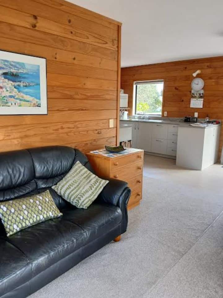 Hosts On The Coast Happy Days On The 7th - Tairua