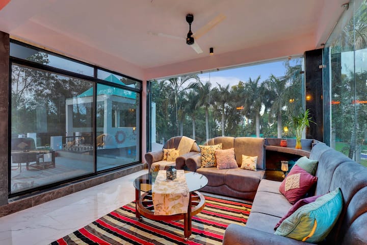 Stayvista At Palm Perle Villa W/ Lawn & Wi-fi - Bhopal