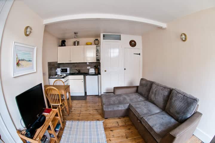 Quirky Fisherman's Cottage. - Broadstairs