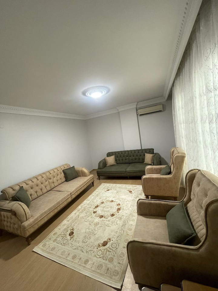 (ÖZcan5) Yeni Bina Asansörlü Klimalı Daire - Istanbul