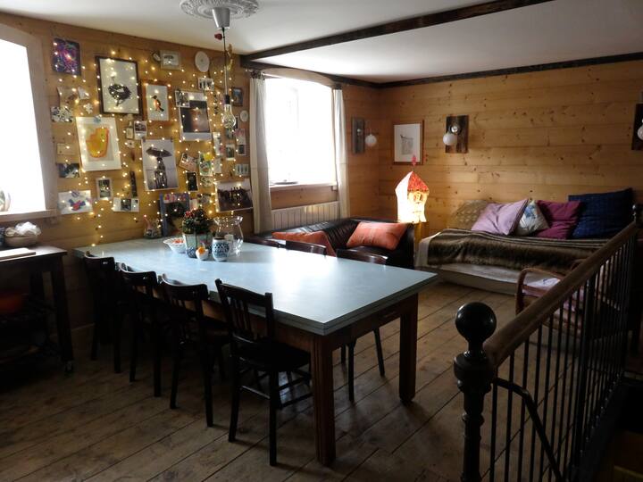 Appartement D'artiste à La Montagne - Gex