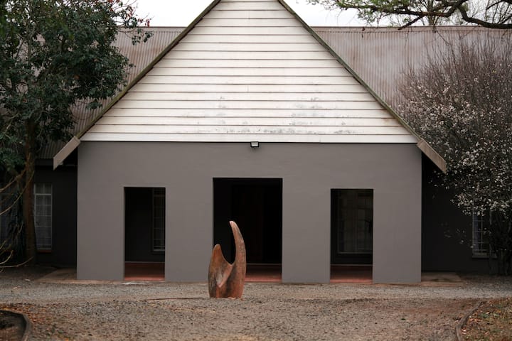 Mangari Lake House - 