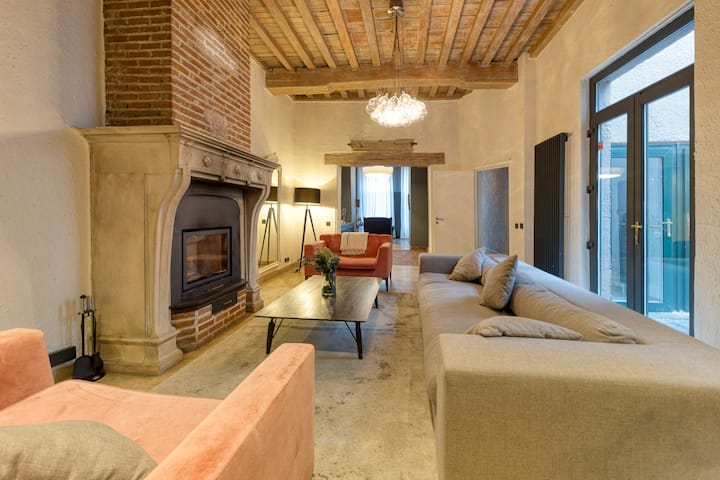 Authentic Belgian Home, Downtown - Brussels