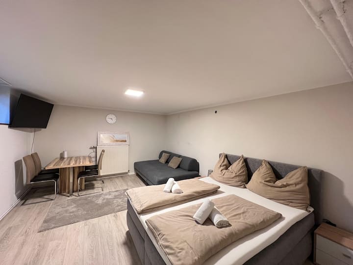Cozy Basement Stay - Klagenfurt