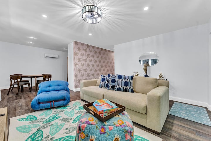 One Mile From The Beach! 20 Min From Fll Airport - Pompano Beach, FL