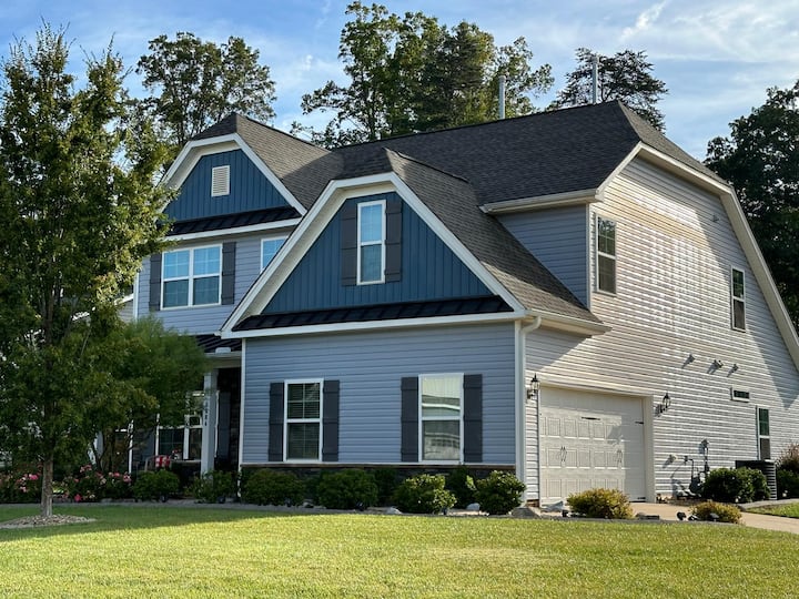 Very Bright And Cozy House! - High Point, NC