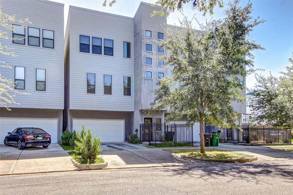 Downtown Houston House Vacation Rentals - Houston, TX | Airbnb