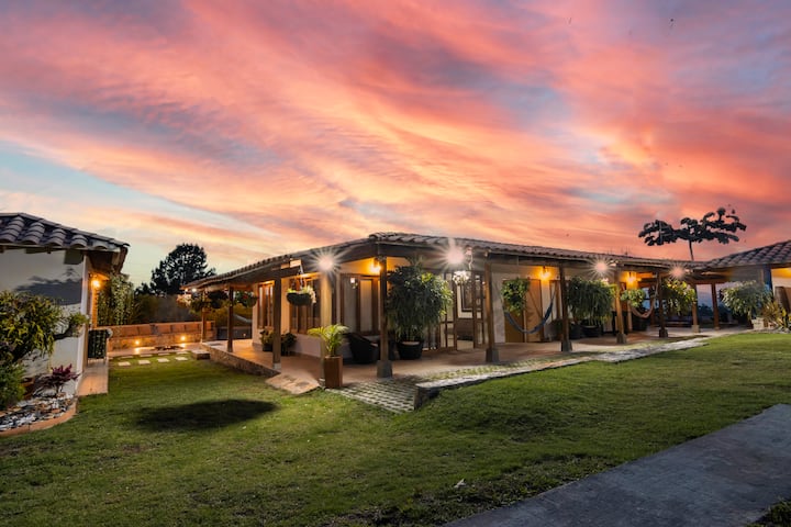 Villa Jacuzzi, Fogata, Granja | Grupos | Santa Ele - Guarne