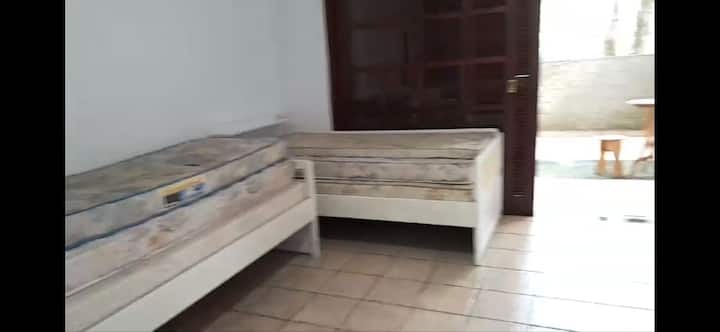 Apto Kitnet Térreo Com Quintal - Sumaré