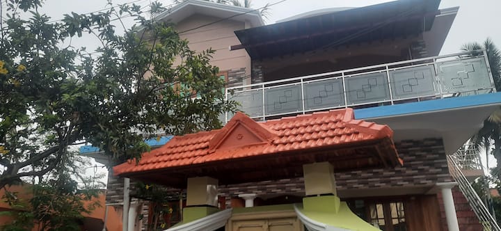 Texas Guest House Near Padmanabha Swamy Temple - Trivandrum
