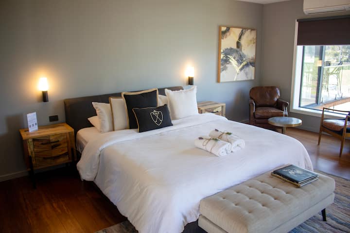 Blue Jacket Motel - Deluxe Suite - Canowindra