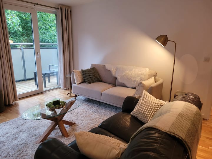 Spacious Modern Central 2 Bed Apt - Dublin