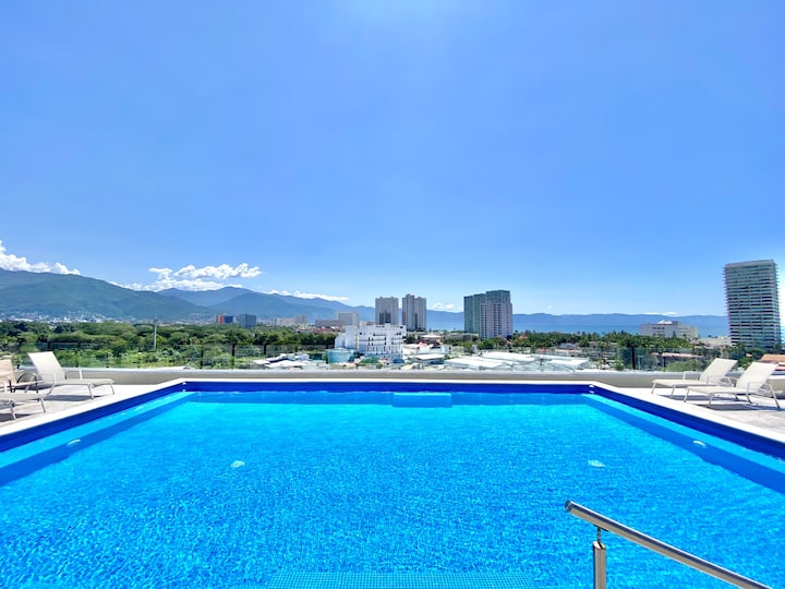Penthouse Sierra North Hotel Zone Walk To Beach! - Puerto Vallarta