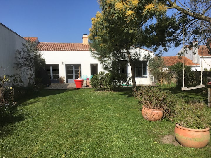 Le Grenier à 800 M De La Mer - Barbâtre