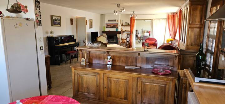 Grand Appartement Famille T5 - Saint-Martin-de-Crau