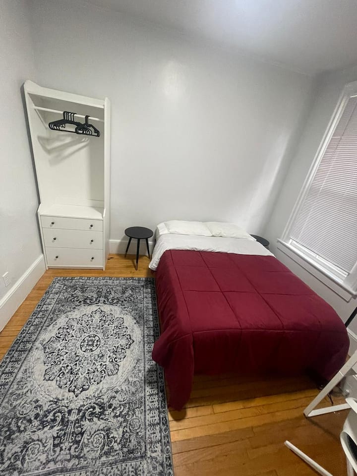 Cozy Bedroom Next To Porter Sq - Cambridge, MA