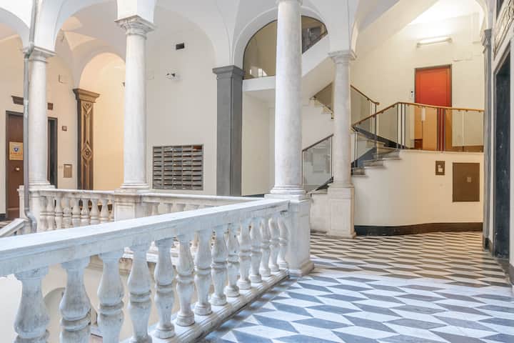 Al Garibaldi Palazzo Dei Rolli Nel Cuore Di Genova - Genoa