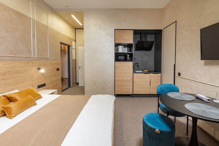 Студіо з виглядом на стіну - リヴィウ