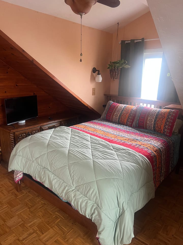 Upstairs Ocean View Loft. - Ventura County, CA