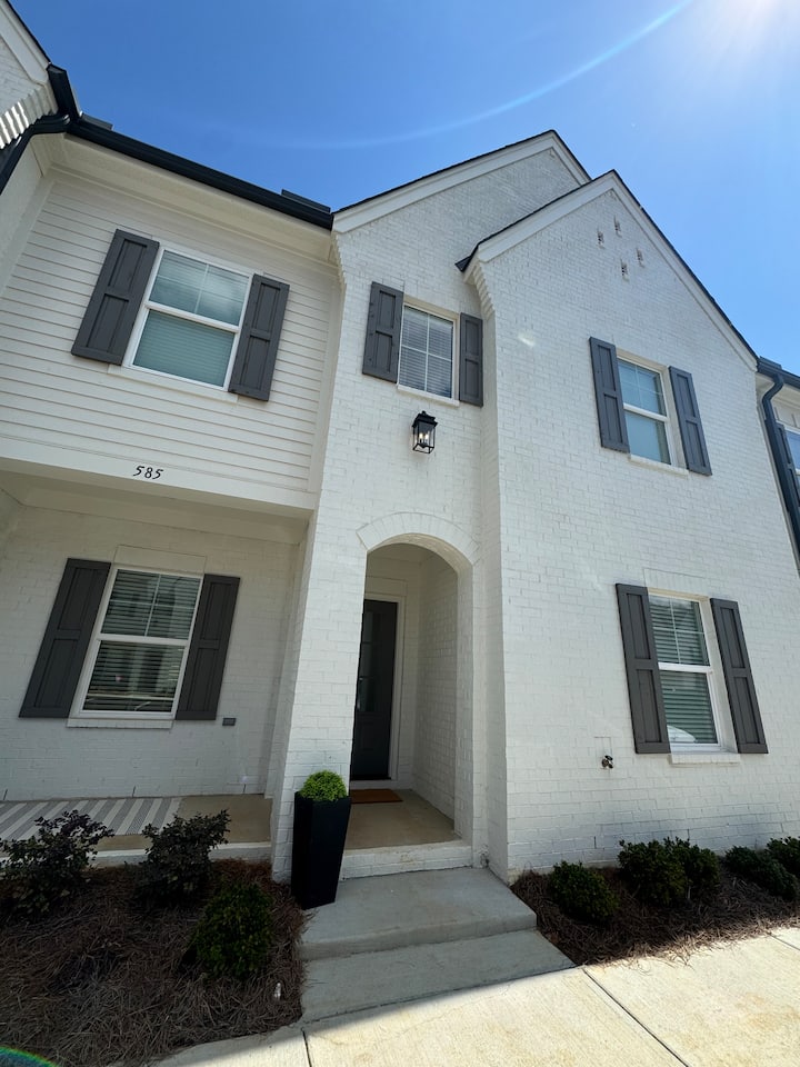 Hotty Toddy Hideaway - Oxford, MS