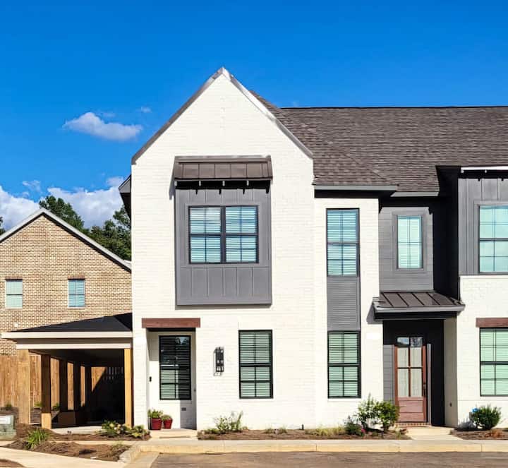 Kickoff At The Richmond - Starkville, MS