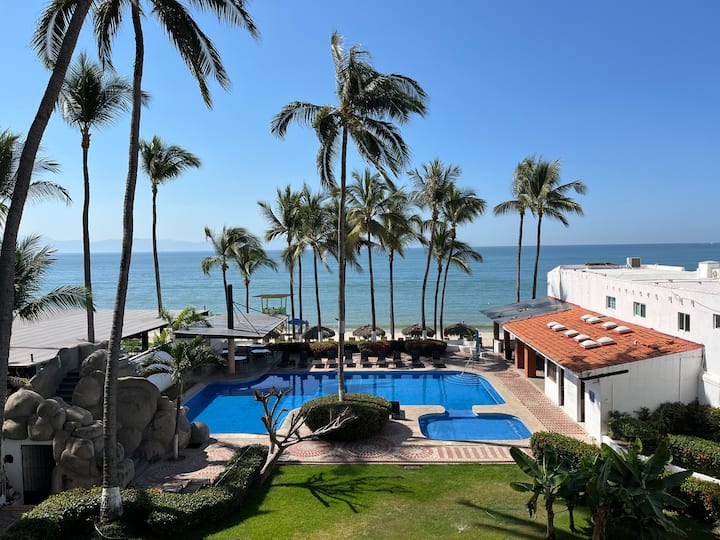 Departamento Frente Al Mar. Ambiente Familiar. - Bucerias