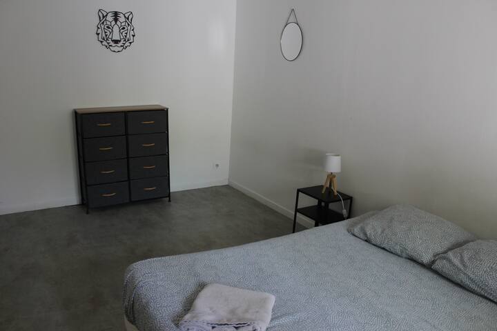 T2 Parking Et Tramway - Bègles