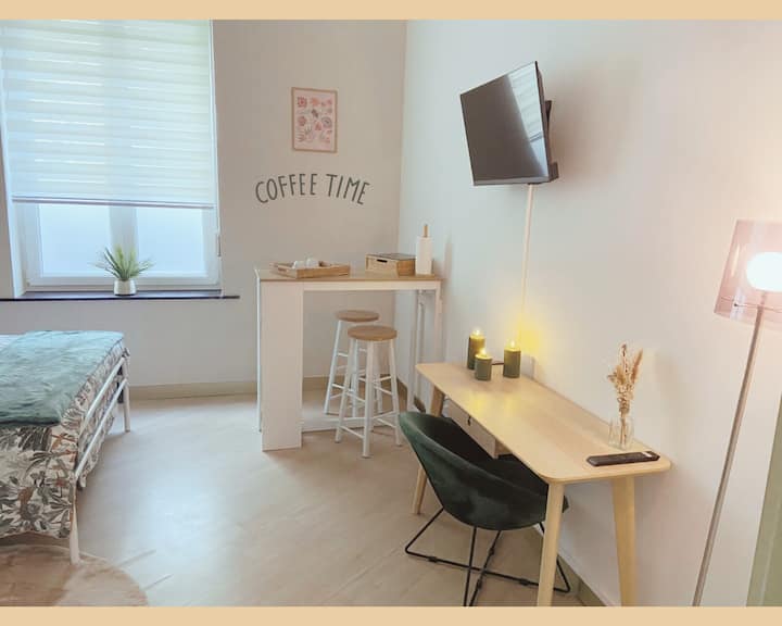 Chambre Moderne à Charleroi - Châtelet