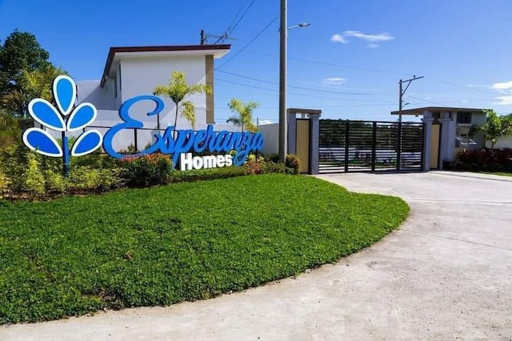 Finished House With 2 Bedrooms - Cárcar