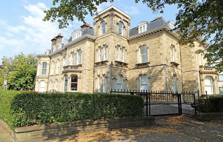 Harrogate Haven Town Centre|free Parking| By Luxus - Harrogate